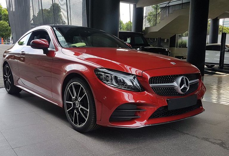 Mercedes C300: Bảng Giá Lăn Bánh Và Đánh Giá Xe (Cập nhật 2024)